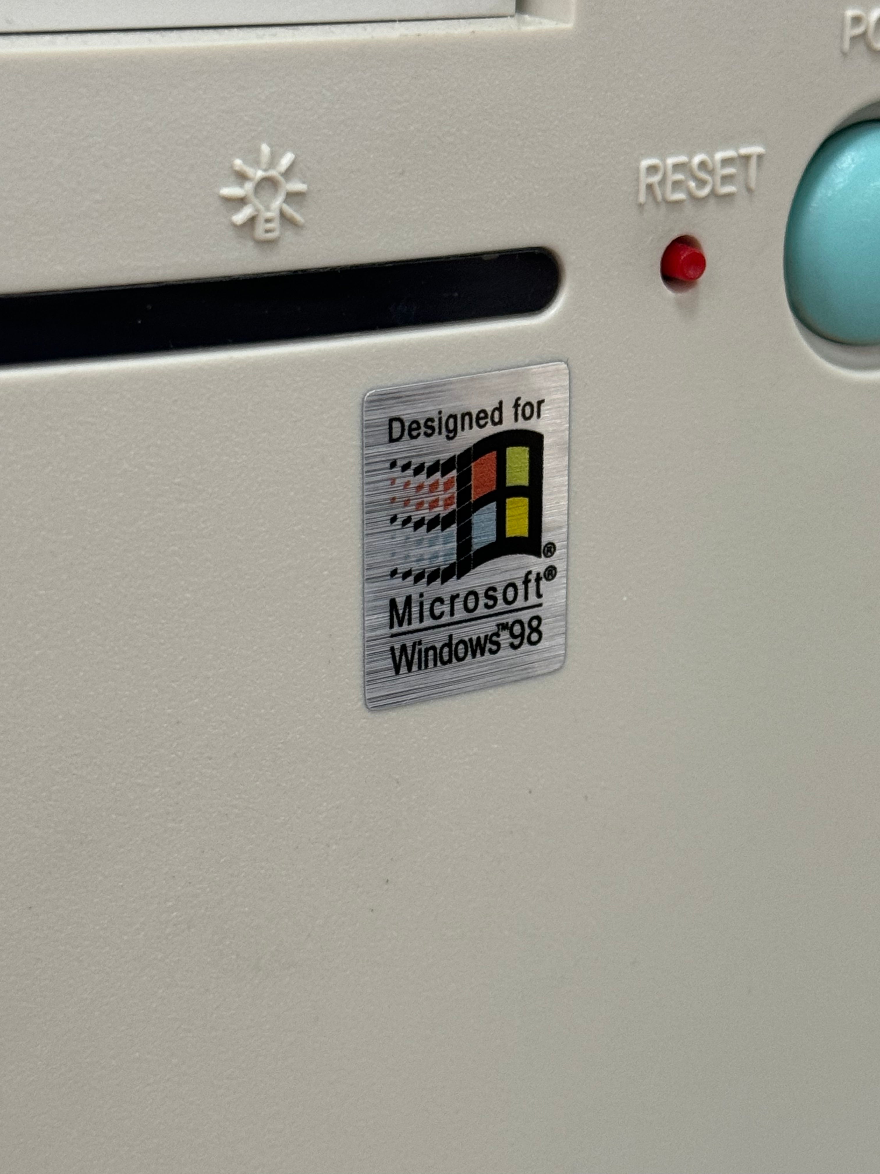 Windows 98 Case Badge Sticker - Metallic – Geekenspiel
